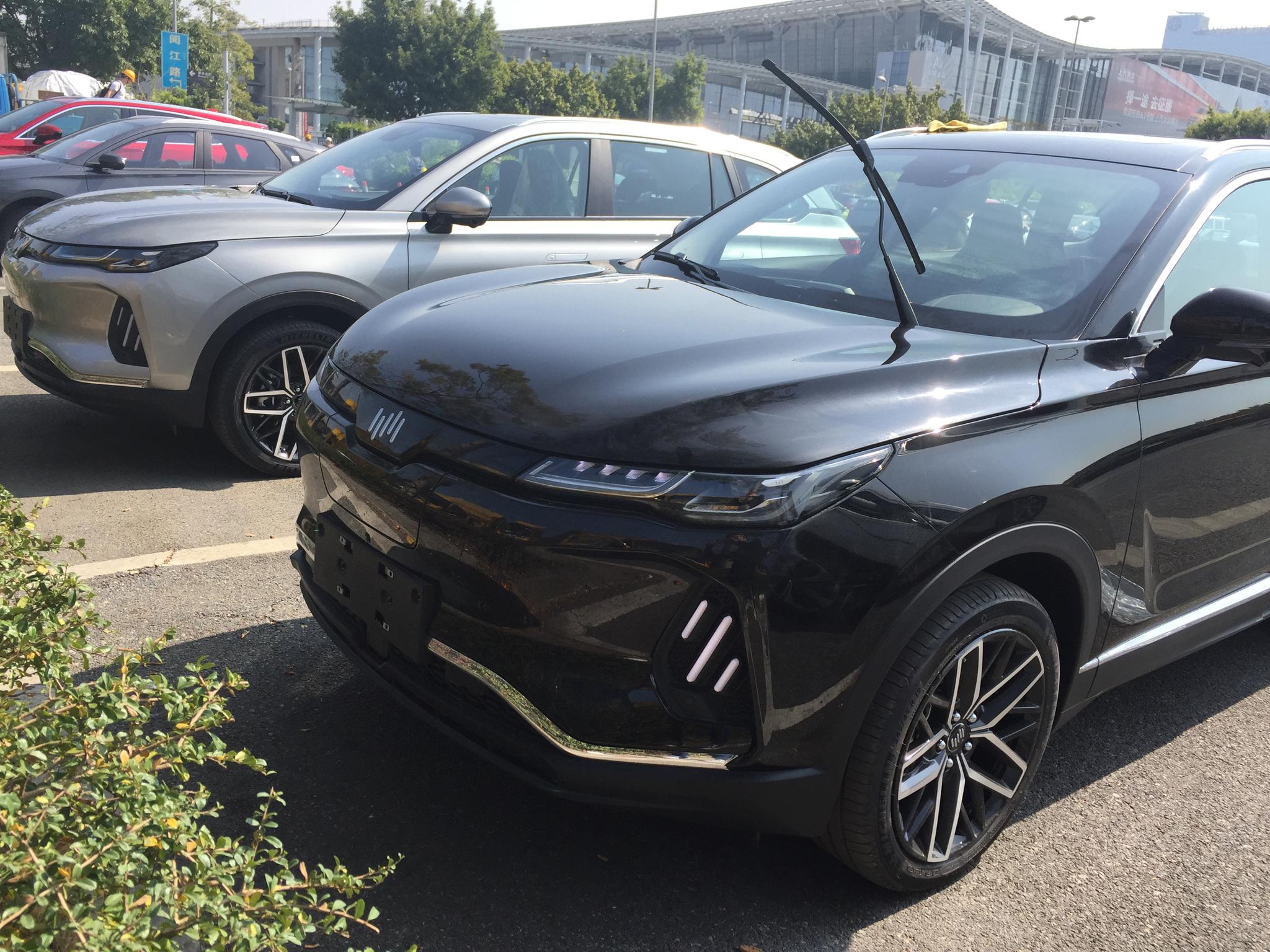 2019广州车展探馆：威马EX6 Plus亮相-新浪汽车