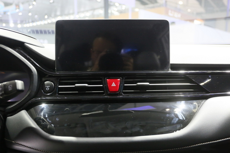 综合续航420km 江淮iEVS4将于16日上市-新浪汽车