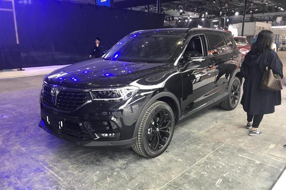 2019上海车展探馆：中华V7 1.8T运动版-新浪汽车