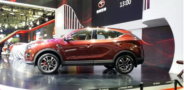 2016北京车展东南DX7 2.0T运动版正式发布-新浪汽车