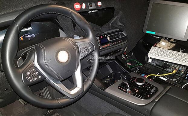 宝马X7将于10月发布 提供3.0T/4.4T动力-新浪汽车