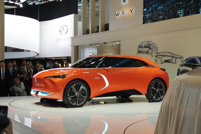 2018北京车展：WEY VV6及X概念车亮相-新浪汽车
