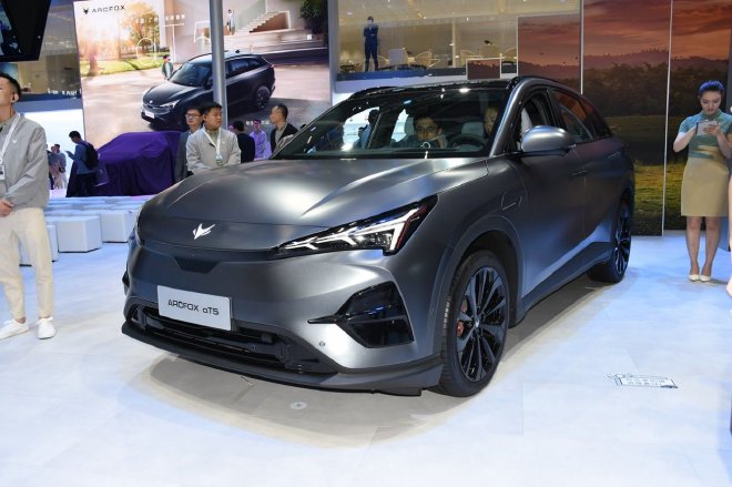 15.58万元起，标配800V高压超充 阿尔法T5正式开启预售-新浪汽车