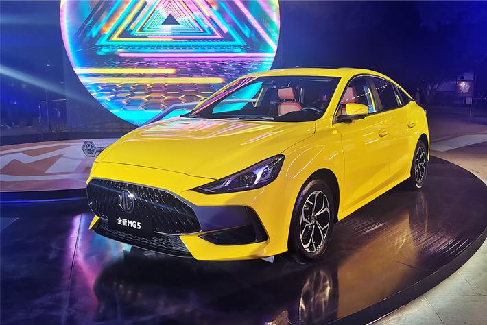 名爵全新MG5正式上市 售价6.79-9.99万元-新浪汽车