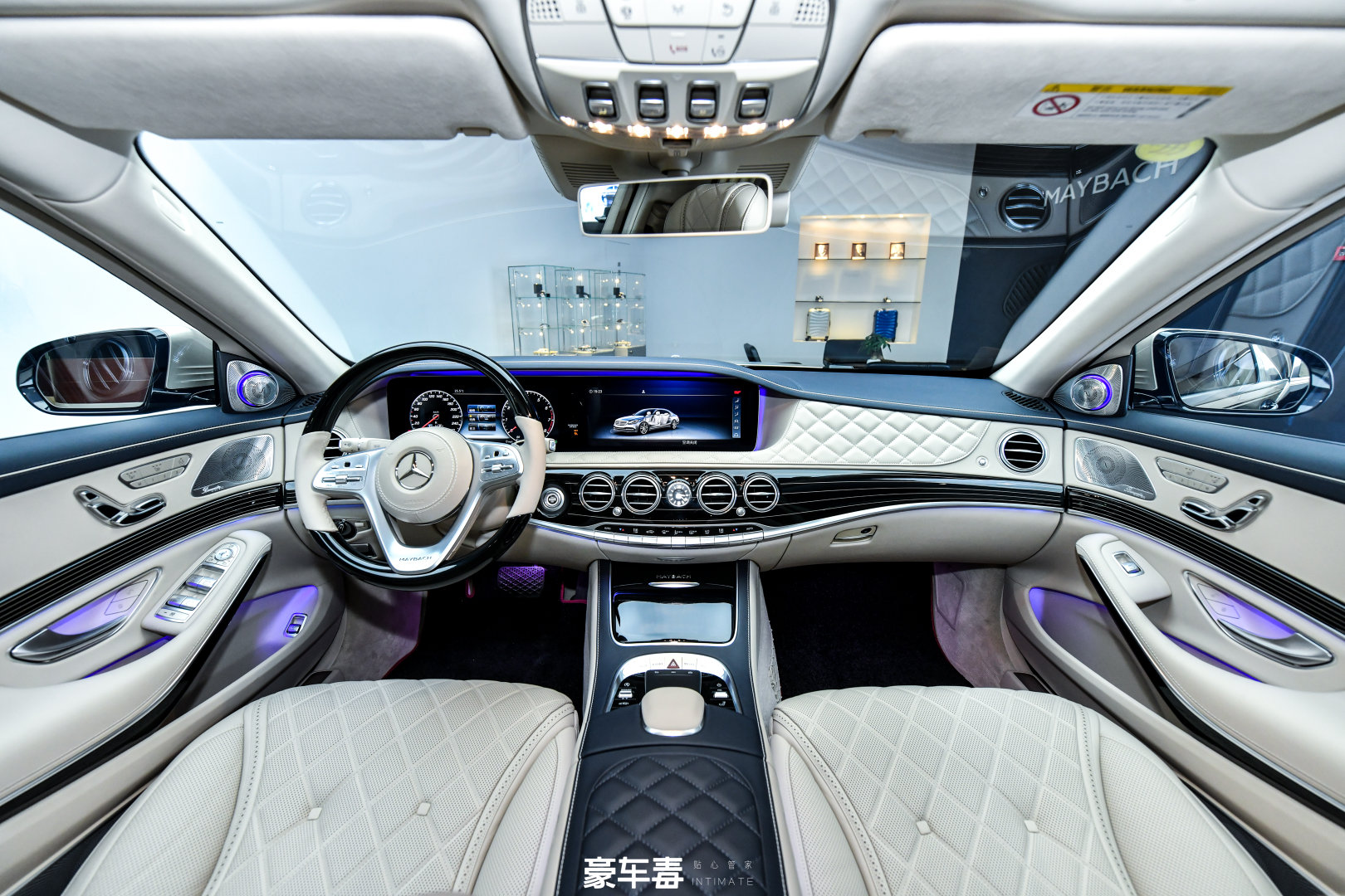 最壕，1000万以上，迈巴赫S680 pullman加长版！-新浪汽车