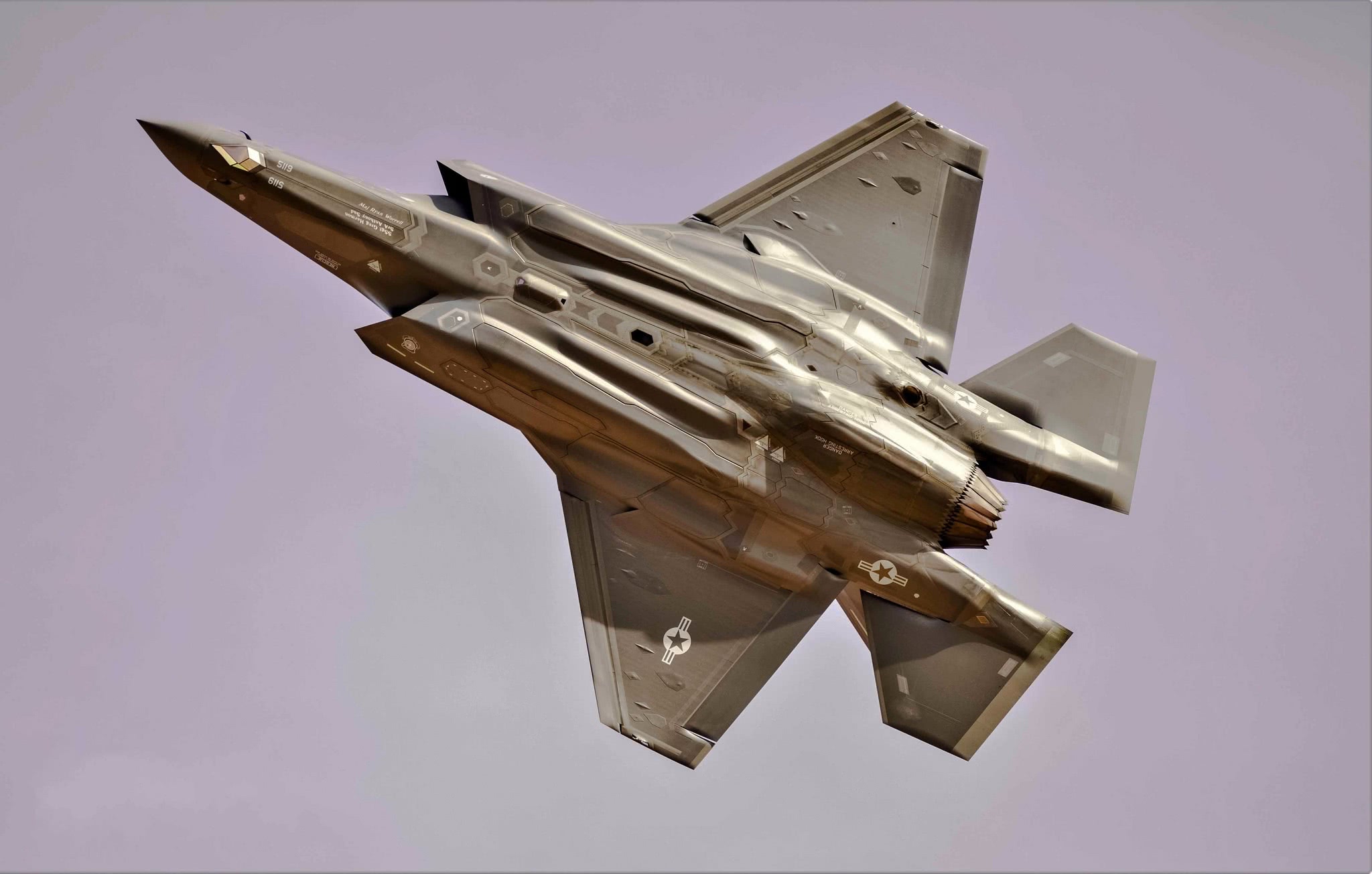 英国“疯啦”?刚花的重金买到了138架F35,还要自研五代机!|五代机|英国|战机_新浪新闻