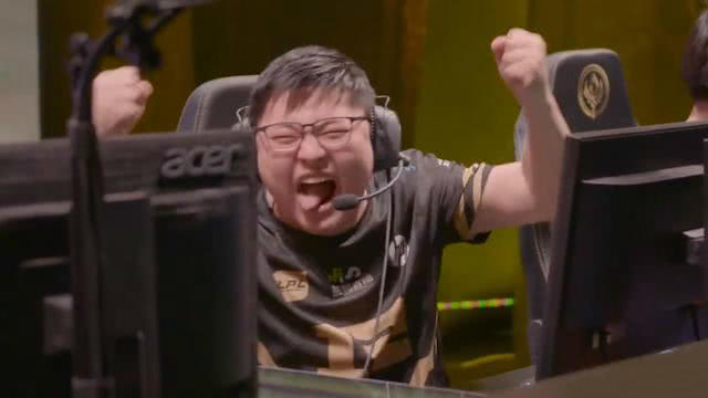 S8总决赛的8.19,将会是属于UZI的版本?又一招牌英雄被加强了!