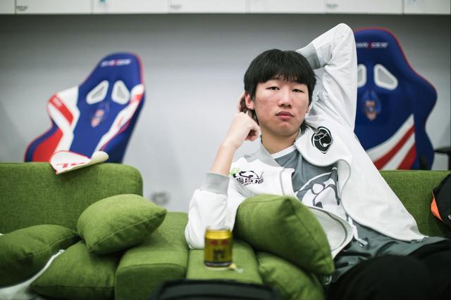 LOL：来自YM战队的LPL选手盘点，3人声名远扬，两人默默无闻！