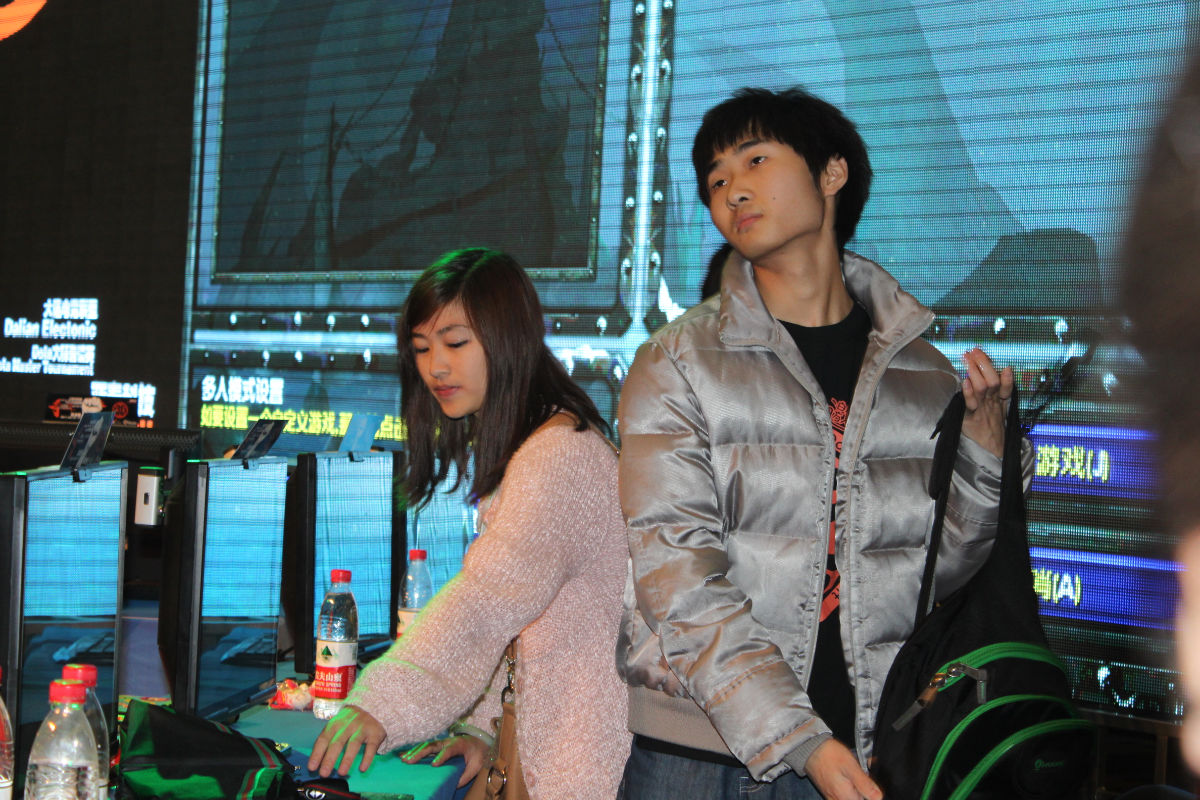 zsmj是如何从3大c变成ob战队3大杠精之首的？|战队|马甲|直播间_新浪新闻