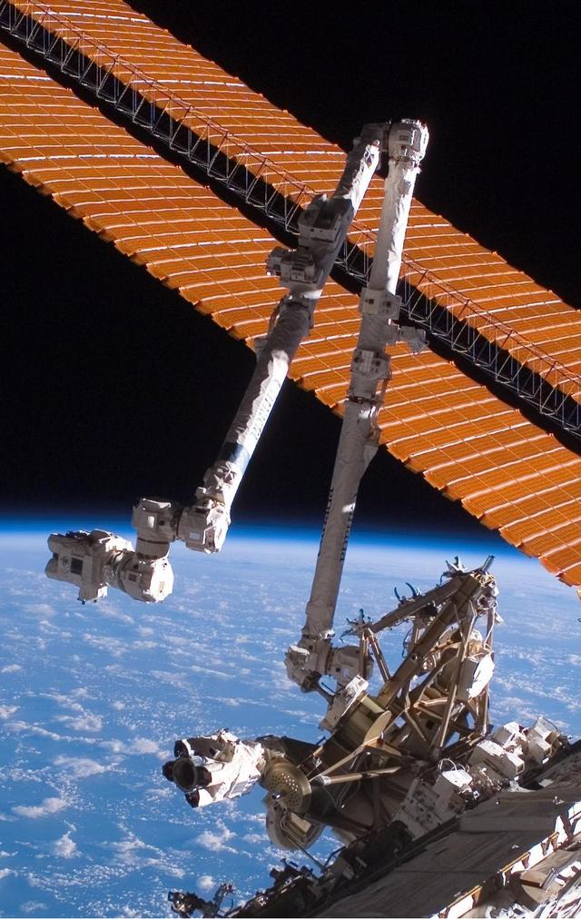 人类探索深空的前沿阵地，科学技术的结晶，三大空间站的最全解析|模块|空间站|和平号_新浪新闻