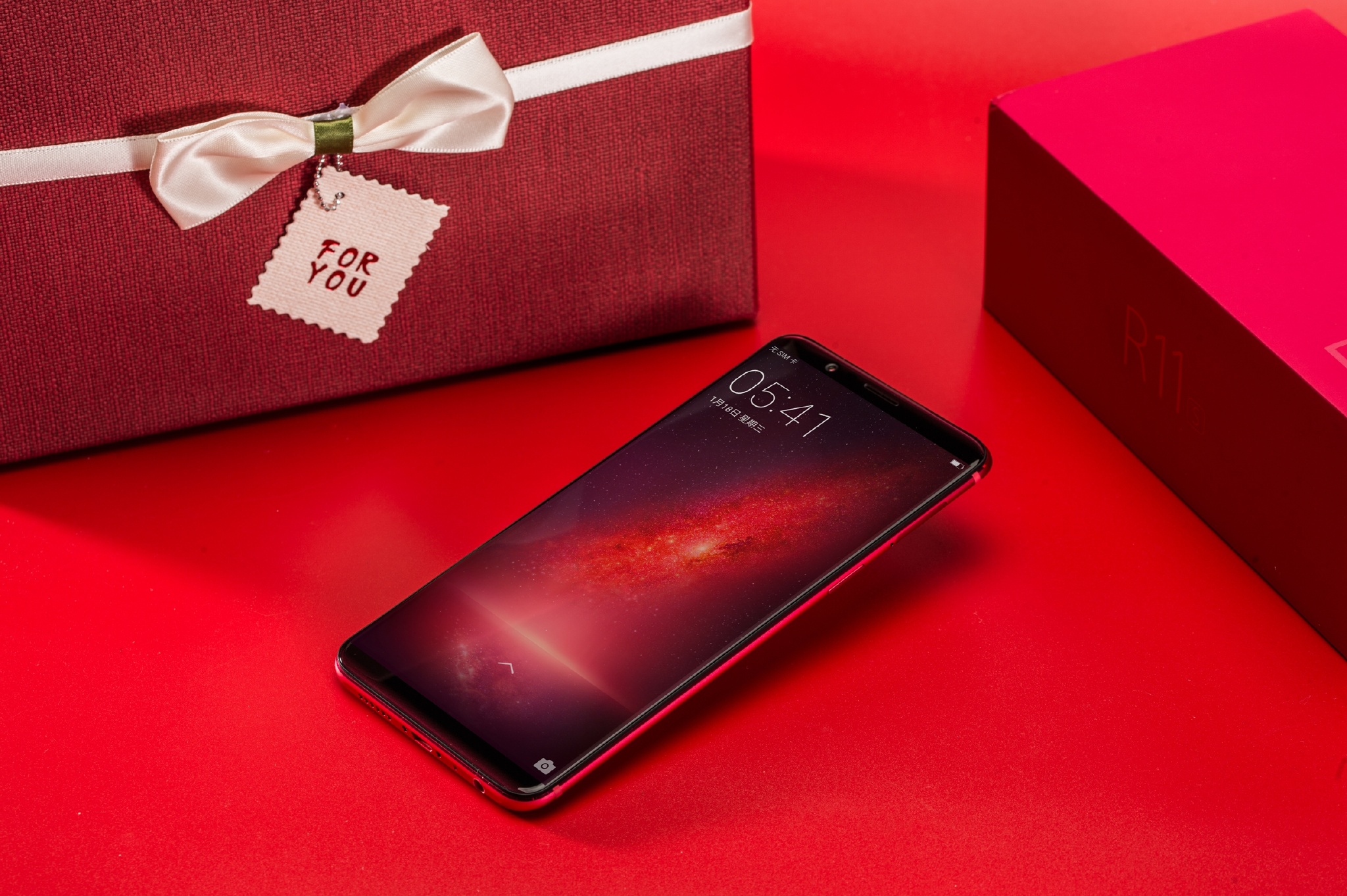 18K金“Lucky Dog”好运常伴，新年版OPPO R11s真机图赏