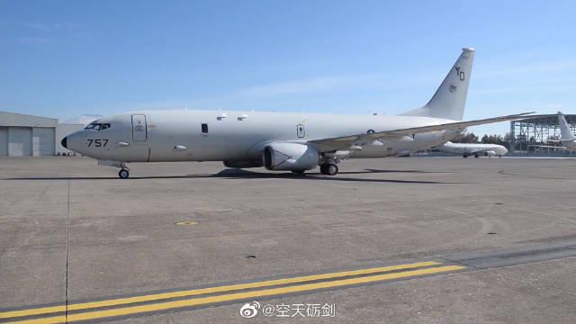 美军P-8A反潜巡逻机赴地中海上空侦察_新浪新闻