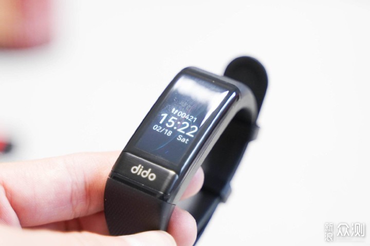 可測血壓血糖，dido R40S智能手環體驗分享 - 新浪香港