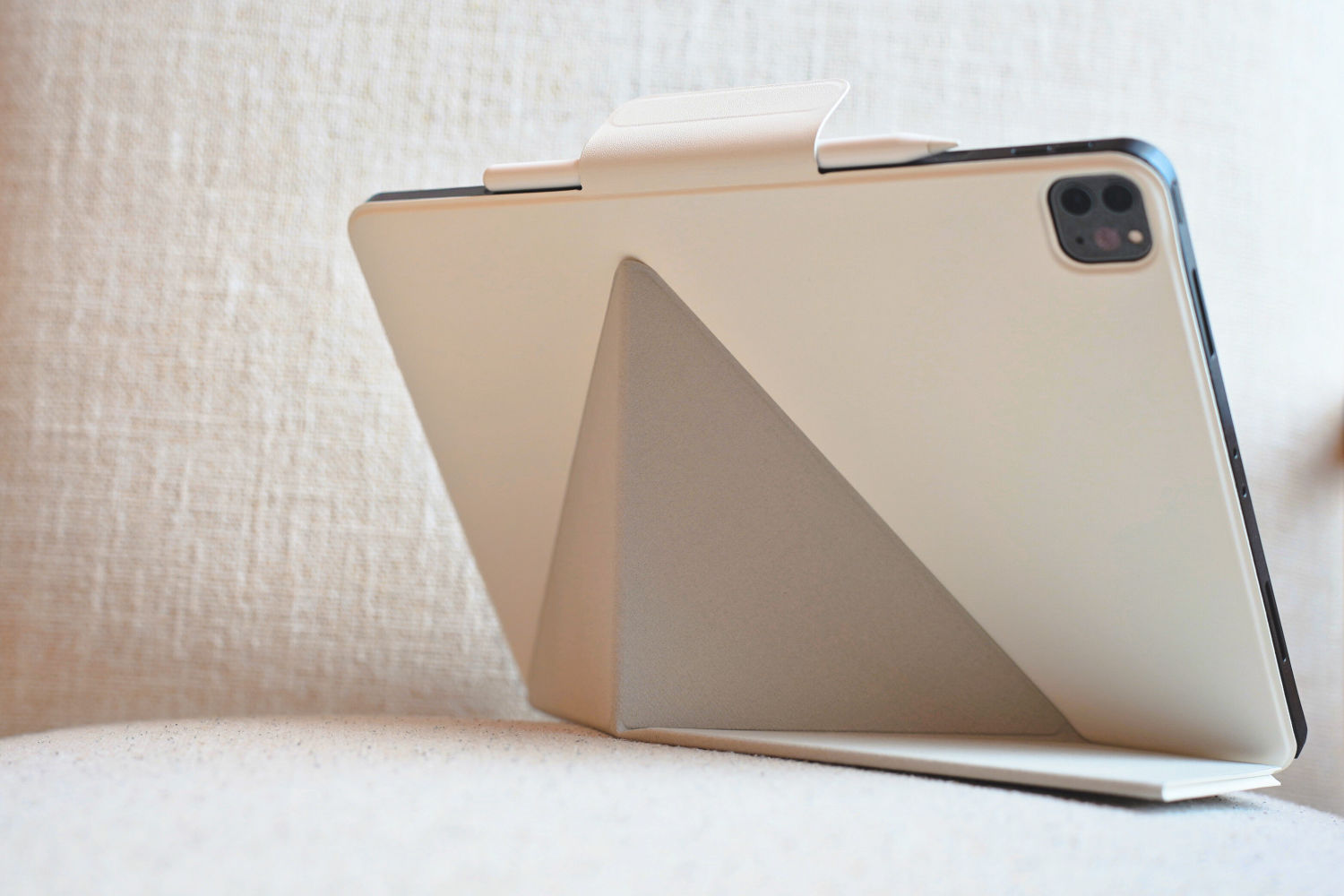 iPad Pro 618价格跳水？Pitaka好物配件别错过|ipad pro|支架_新浪新闻