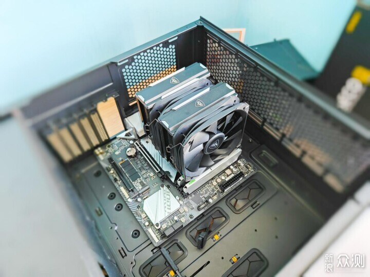 2K價格顯卡也玩3A大作？技嘉4060小雕顯卡實測 - 新浪香港