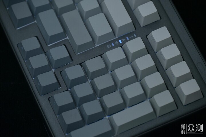 149元起！達爾優A98專業版白煙青上手體驗 - 新浪香港