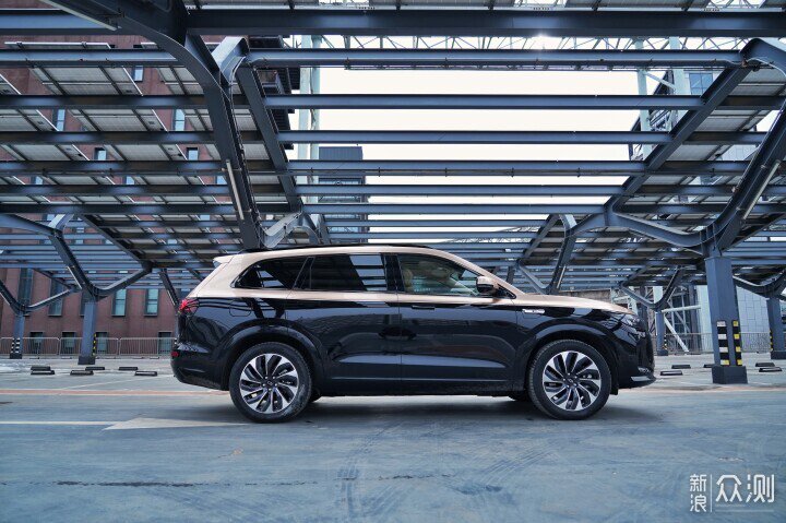 問界新M7變邁巴赫GLS，回頭率不輸大哥問界M9 - 新浪香港