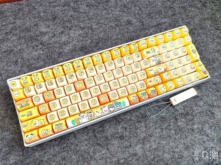 洛斐E903小翹三模機械鍵盤：精緻實用個性百搭 - 新浪香港