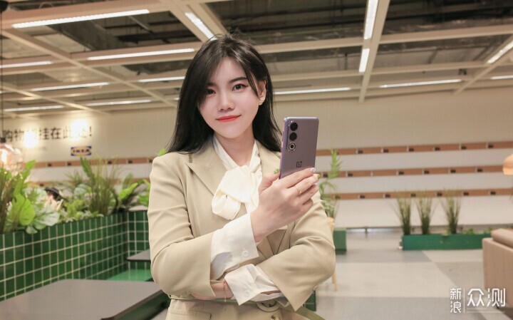 AI智能與超強性能的完美碰撞—一加Ace 3V評測 - 新浪香港