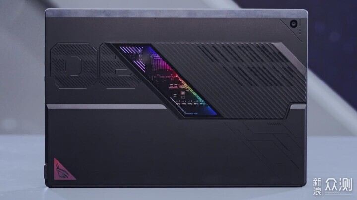 ROG幻X 2025發佈，可以拎在手上的大模型本？ - 新浪香港