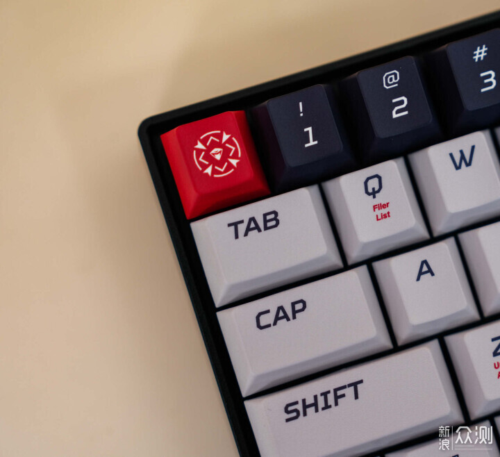 68 鍵小鋼炮開箱！機械師 Raid68 磁軸鍵盤 - 新浪香港