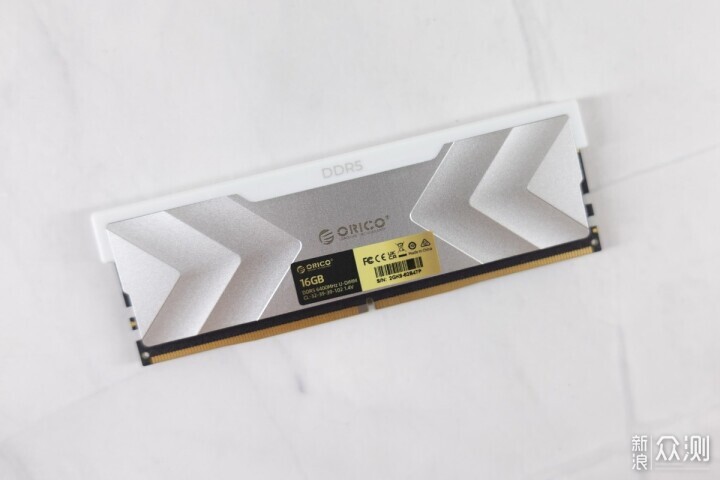 特挑海力士MDie,奧睿科馳刃DDR5 6400 16G內存 - 新浪香港