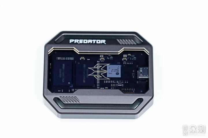 用Acer掠奪者 GP30 2TB PSSD 打造便攜大模型 - 新浪香港