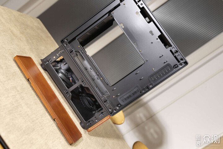 MATX的兼容性和ITX精緻感，喬思伯T7裝機分享 - 新浪香港