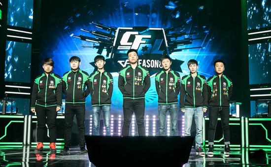 CFPL S8 季后赛总决赛 成都上演AV对决_CF穿越火线下载_CF官网合作网站_CF视频_CF百宝箱_网络游戏_新浪游戏_新浪网