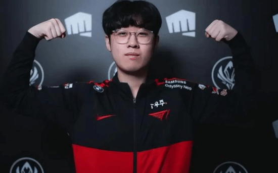 T1多次与冠军上单Zeus协商均被拒绝_LOL综合经验_52PK英雄联盟专区