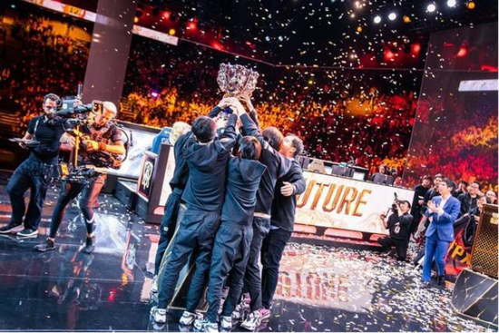 英雄联盟S9 FPX夺冠 迅游加速器狂撒福利-新浪电竞_电竞赛事_直播报道_新浪电子竞技