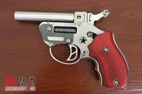 株洲一男子酒店鸣枪被当场擒获 毒品尿检呈阳性 新浪湖南 新浪网
