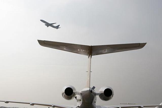 民航局对首尔至上海MU5042航班实施熔断并取消奖励航班_新浪上海_新浪网