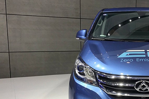 国产7座纯电动MPV 上汽大通2019款EG10首发亮相-新浪汽车