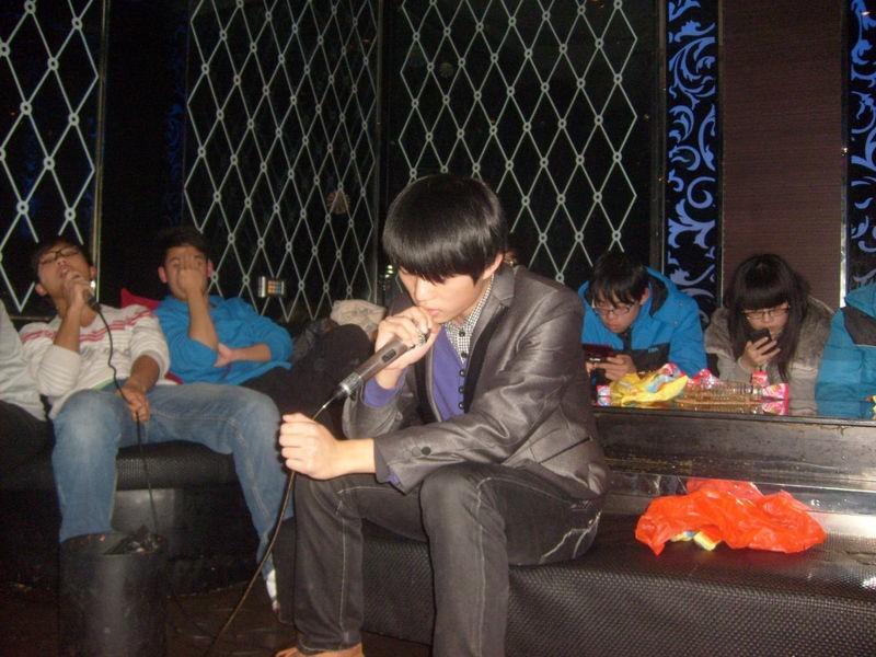 老公同学聚会和初恋发生关系，回家主动认错