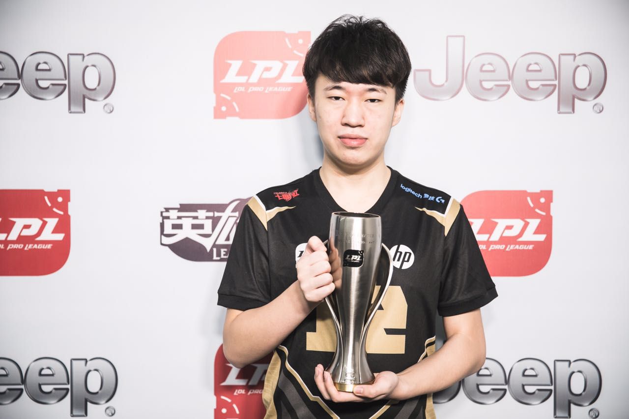 电竞虎啸，LPL季后赛紧追NBA|虎啸|NBA|电竞_新浪新闻