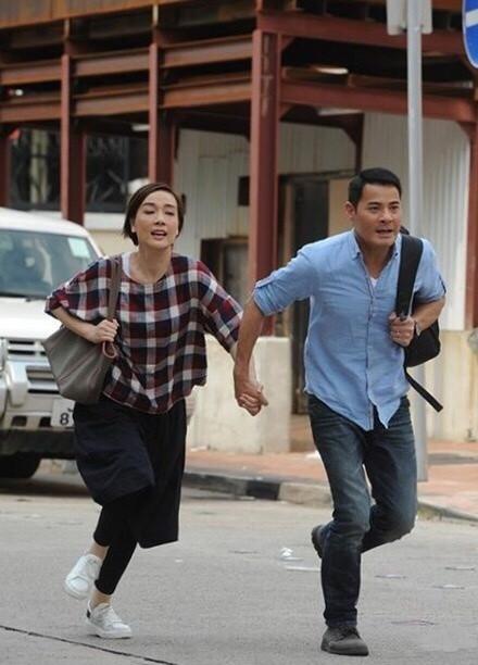 他是《潜行狙击》的辣姜《雷霆扫毒》的BOSS TVB新剧将再演律师|黄智贤|律师|TVB_新浪新闻