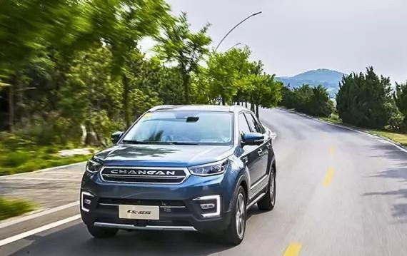 挑战宝骏560 比哈弗H6配置更高 长安全新紧凑级SUV CS55上市-新浪汽车