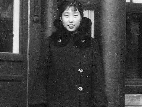 王光美珍贵的照片 年轻时光彩照人 最后一张感人至深王光美刘少奇理工科奇才三王新浪新闻 7488