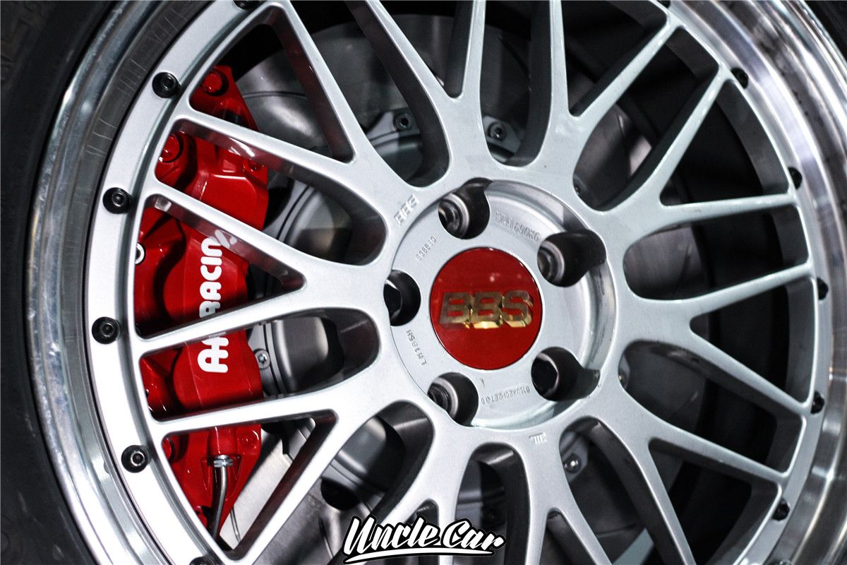 奔驰新款R320改装AP Racing前六后四刹车