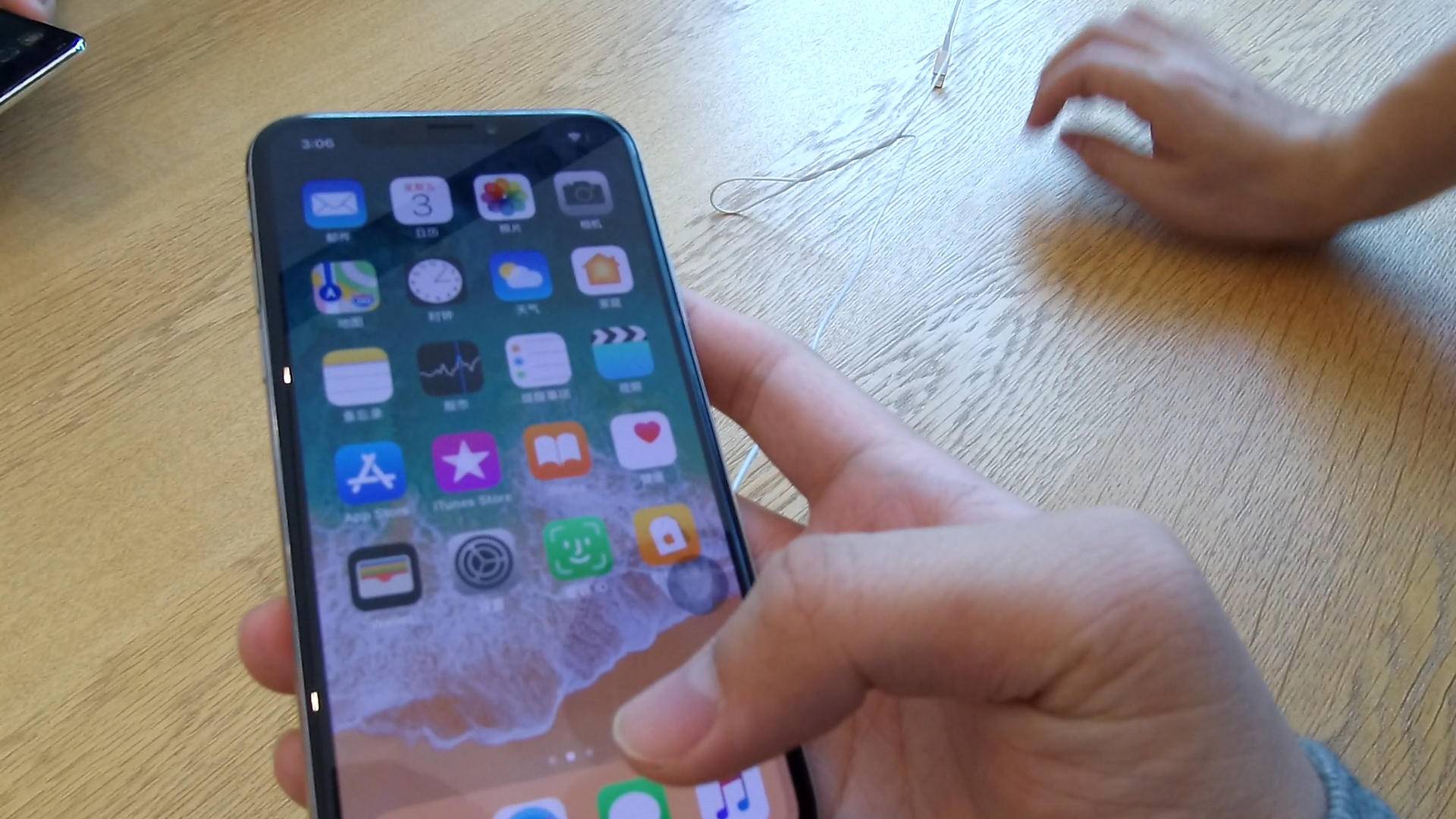 苹果iOS系统出现大Bug，遭无限重启，果粉欲哭无泪