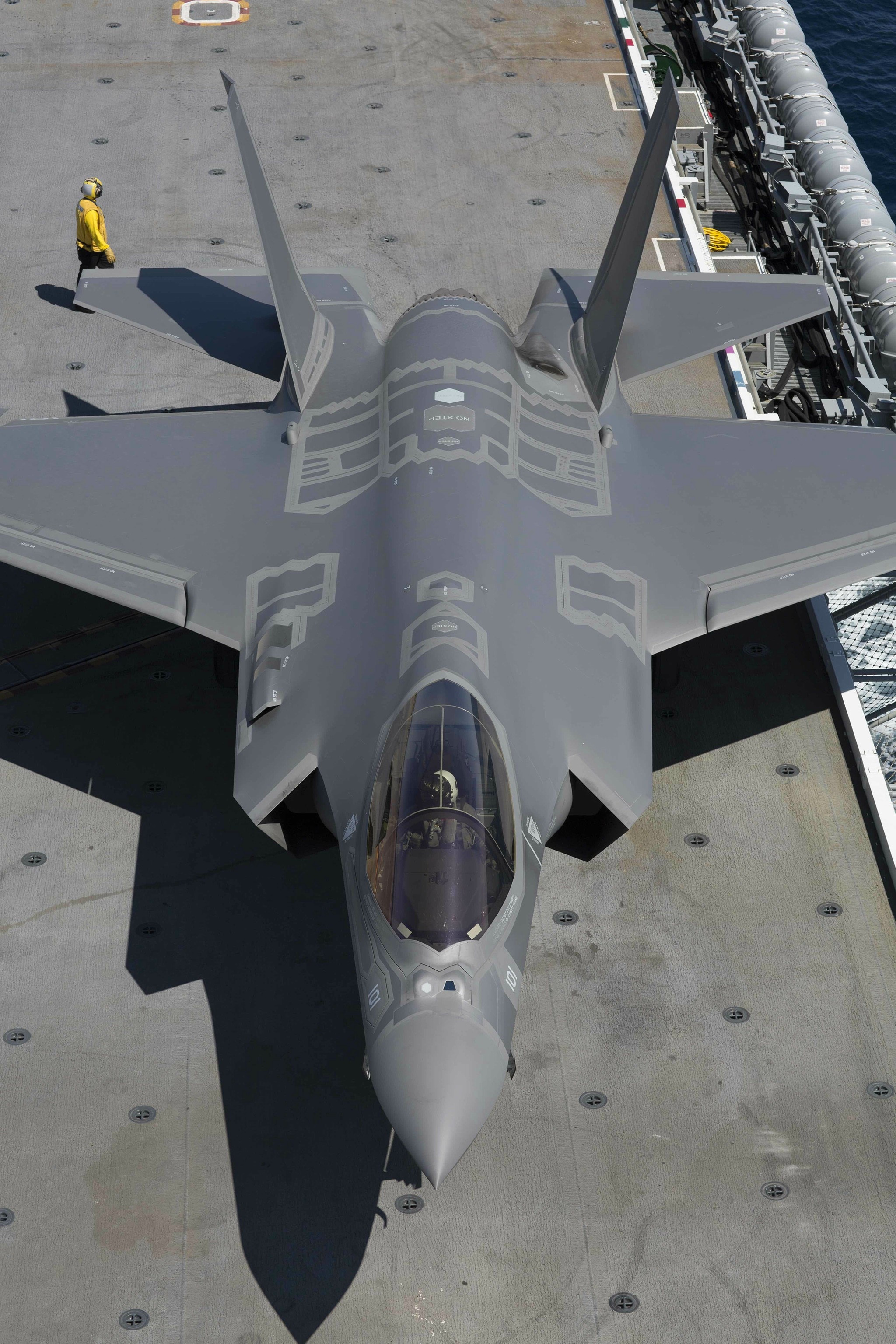 美国研制S400防空系统的死敌 优先装备F35战机 但有一型无法使用