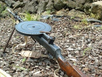 “大盘鸡”DP27轻机枪！|大盘鸡|轻机枪|约翰尼·德普_新浪新闻