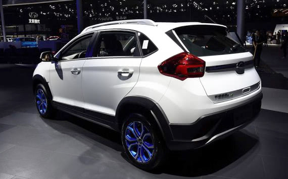 匀速续航达到445km，极速151km/h，年轻人的首台纯电动汽车！