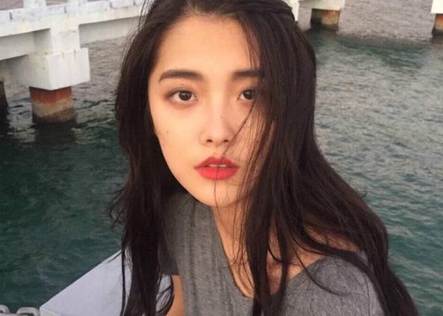 对你单相思的男人，通常都会有这3个表现，女人你懂了吗？