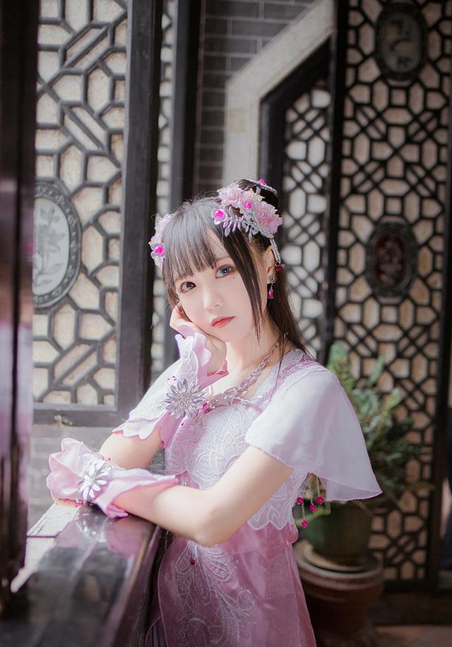 阿九朱延婍cos,本公主岂是一根糖葫芦就能打发的