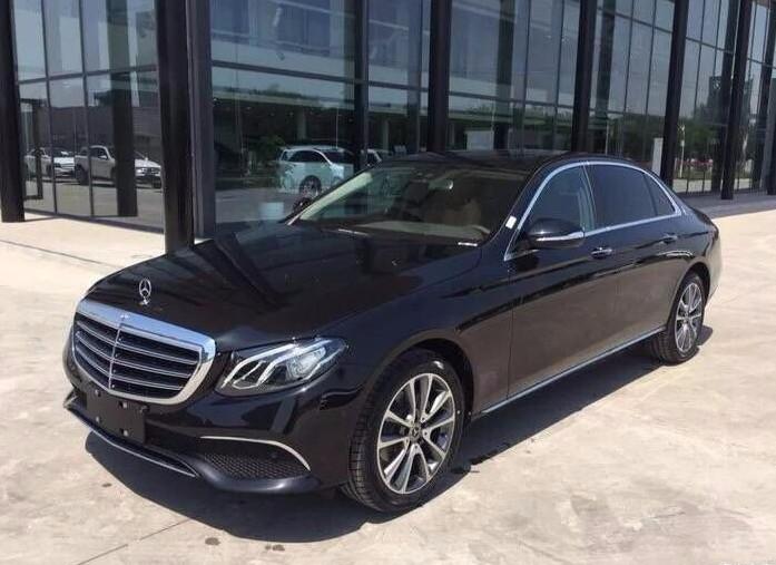 花50万买辆奔驰E200L, 朋友看见三叉星标志却“一脸惊讶”