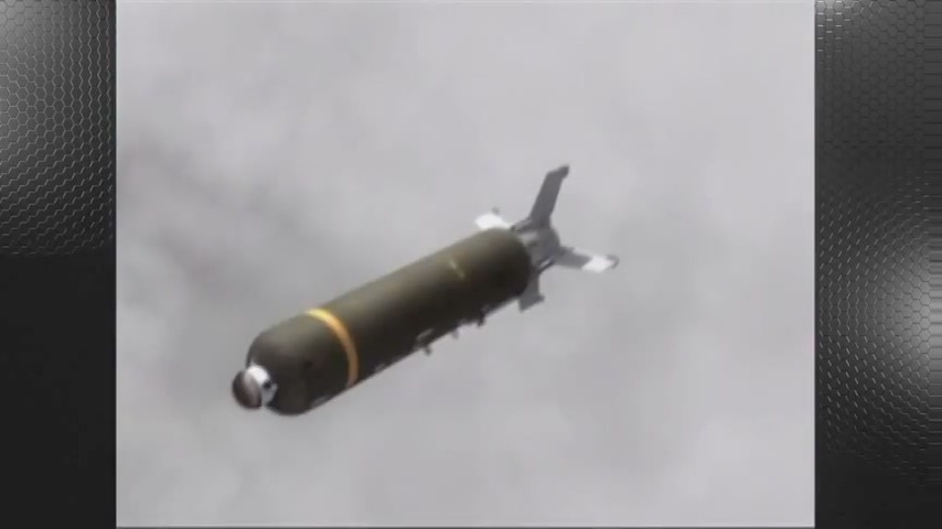 军事影像 高清军事视频 【CBU-105型集束炸弹，装甲车辆的恶魔...|集束炸弹|军事|子弹药_新浪新闻