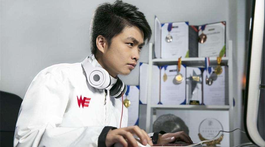 WAR3人皇Sky是张韶涵男友? 李晓峰本人回应|张韶涵|李晓峰|男友_新浪新闻