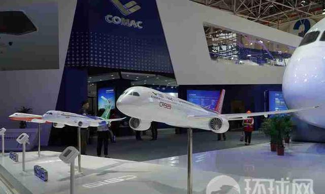 大小差别一目了然！同角度对比国产大飞机C919和C929|徐小龙|珠海航展|博览会_新浪新闻
